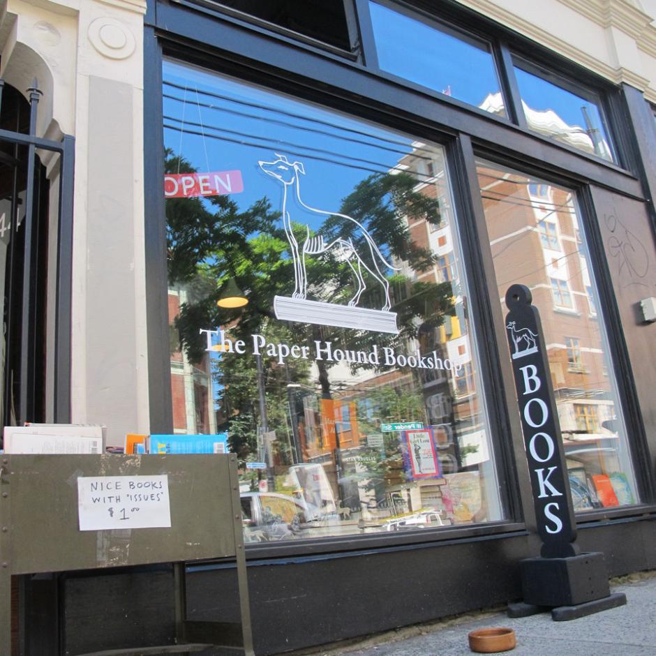 Bookstore Bucks Trend Toward E-Readers - BCBusiness