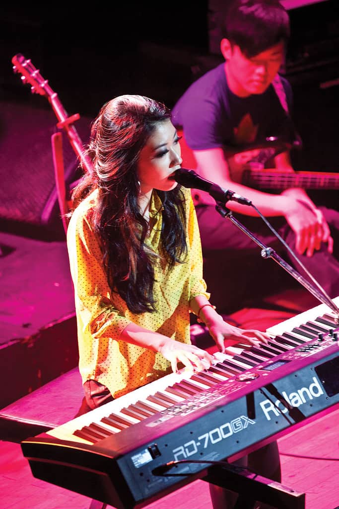 Chinese Singer-Songwriter Wanting Qu First Tourism Vancouver Ambassador ...